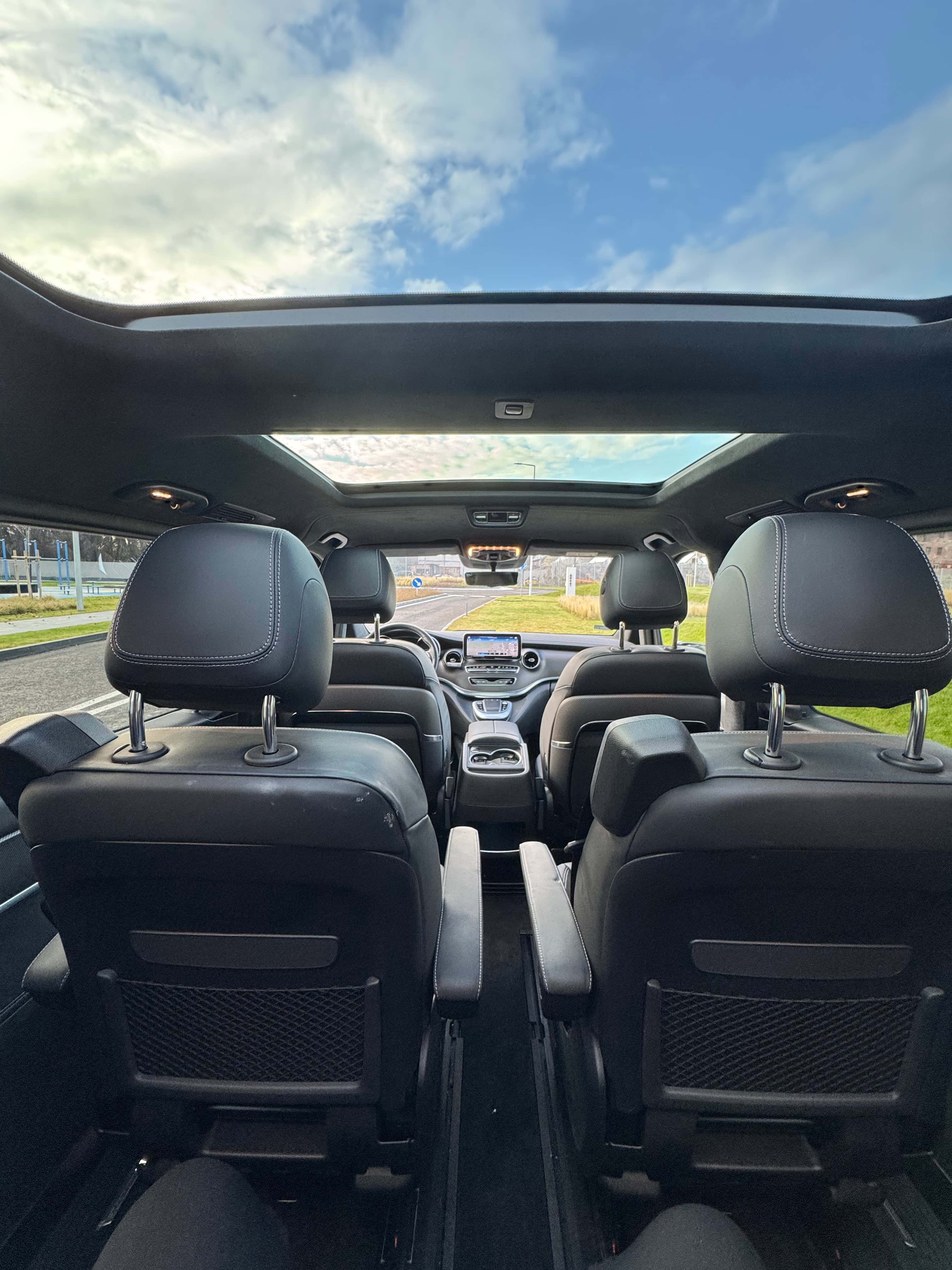 Premium Political Event Transportation in Budapest 2026